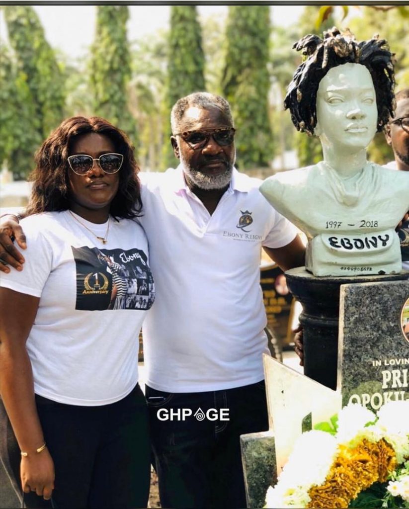 Ebony Reigns' Father And Sister Visits Her Tomb At Osu Cemetery To Mark ...